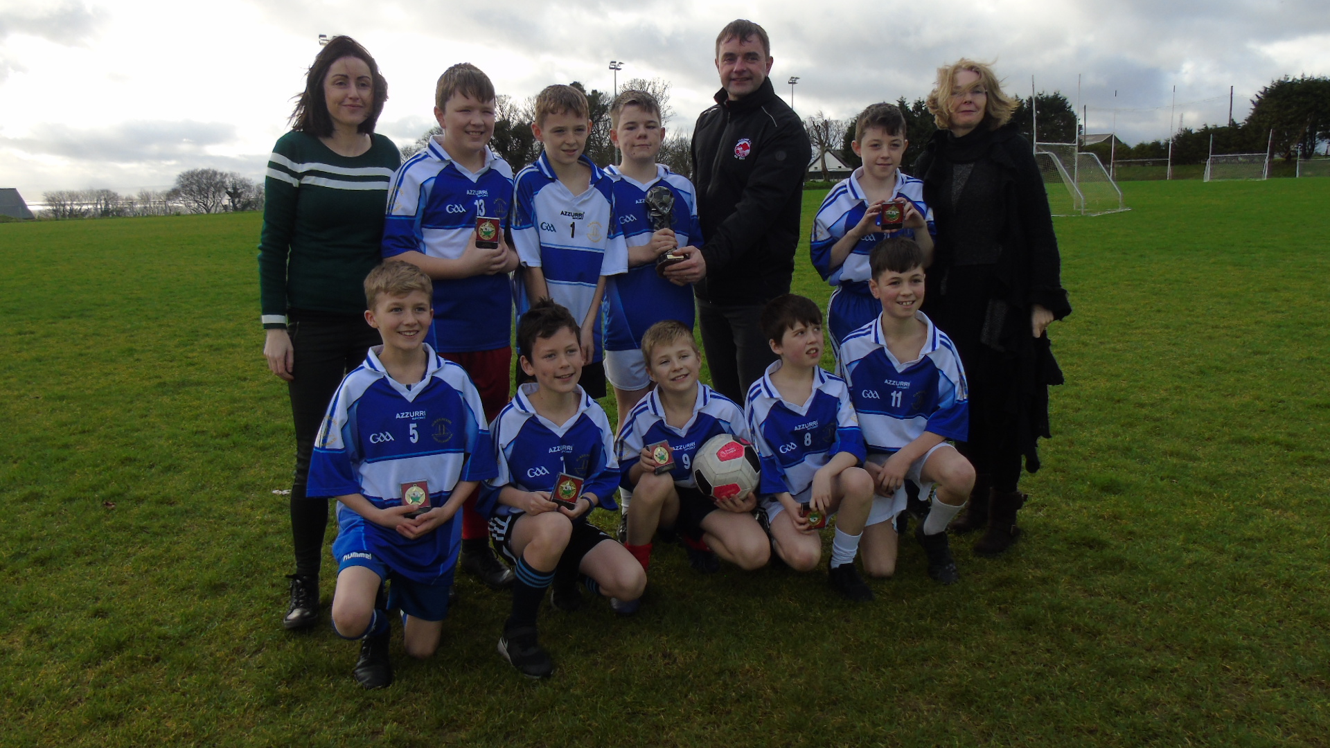 Comhghairdeas le Foireann na mBuachaillí | Gaelscoil Cois Feabhail